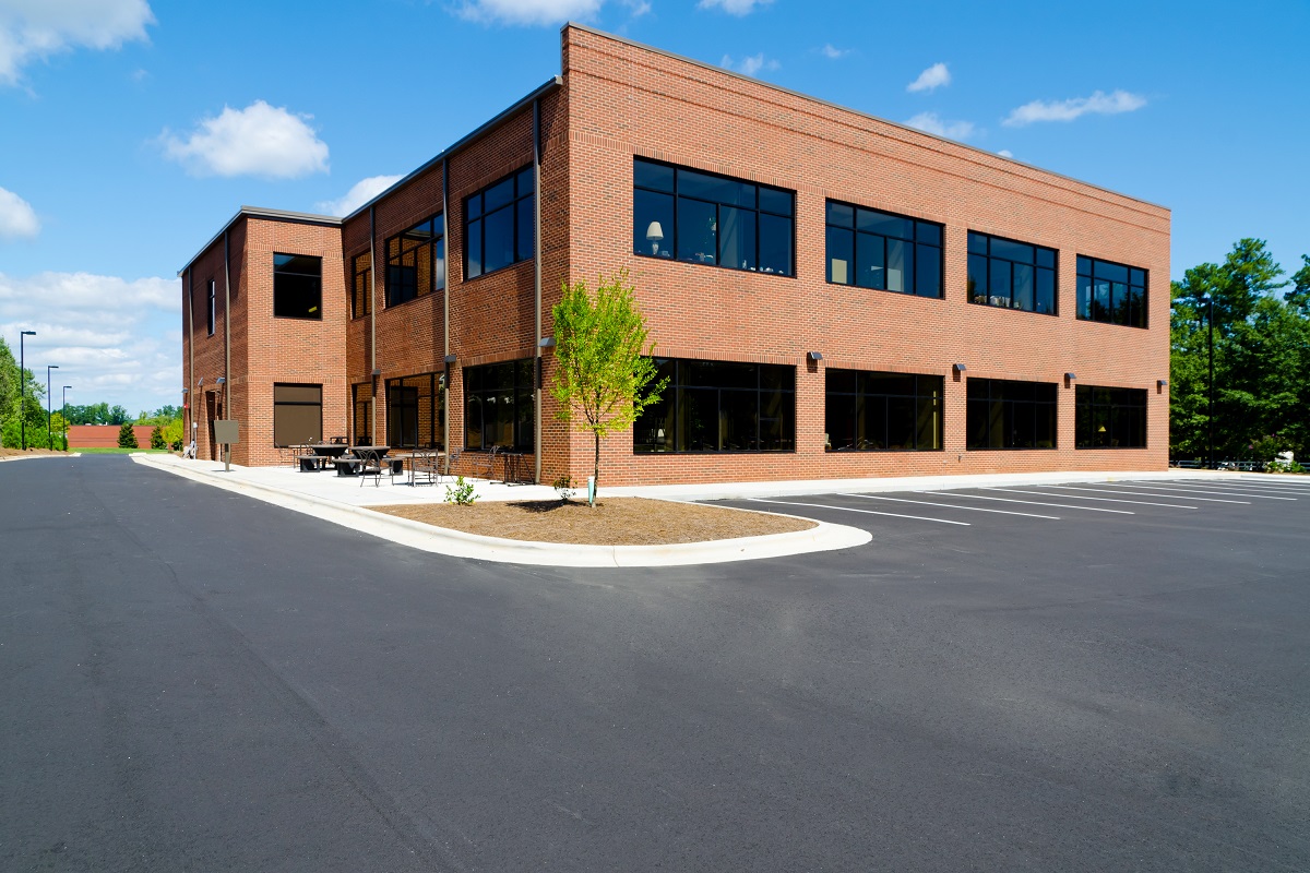 Keeping Your Commercial Building In Tiptop Shape - Transpedianews